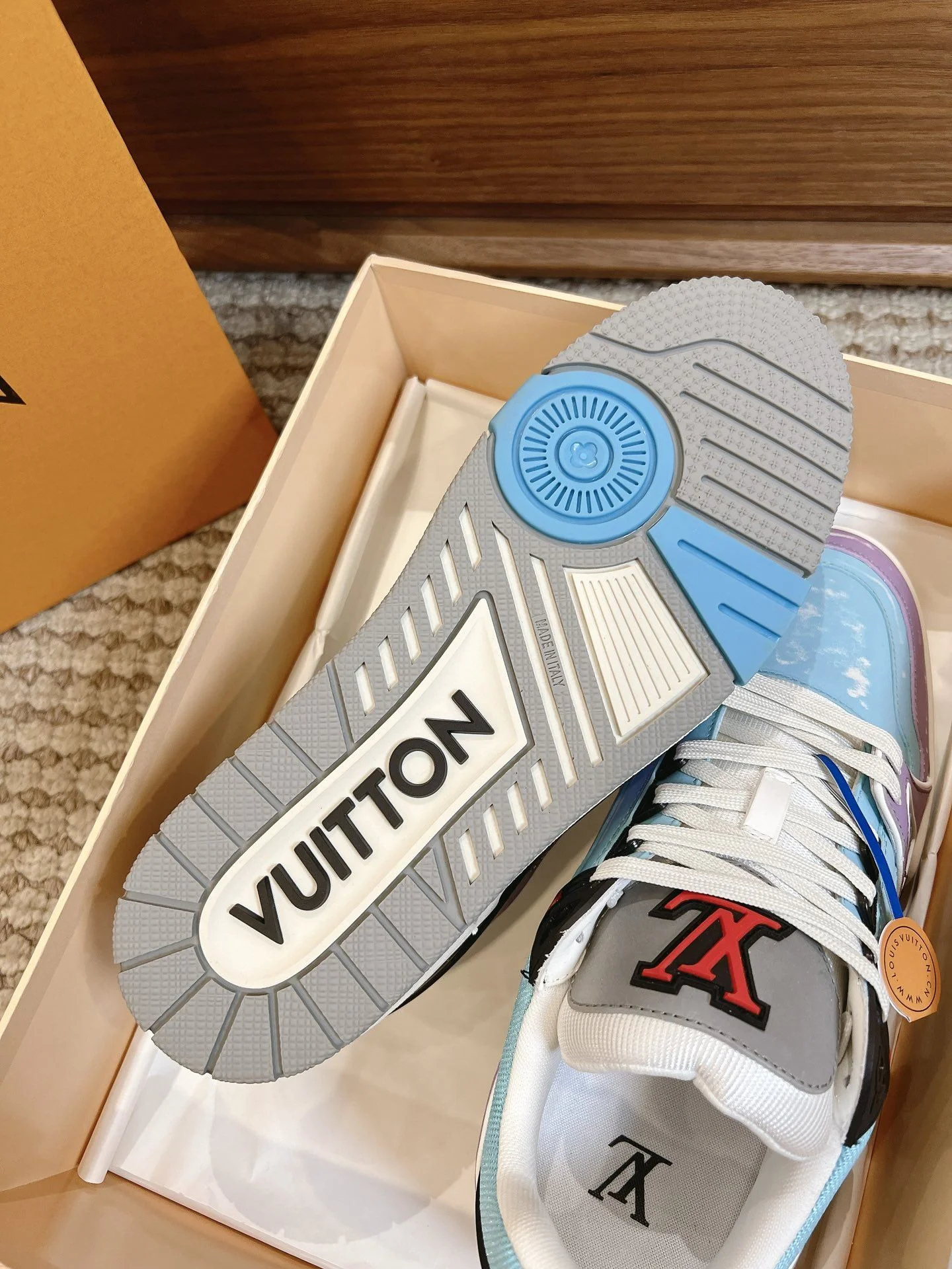 Bargain Louis Vuitton Trainer Sneaker