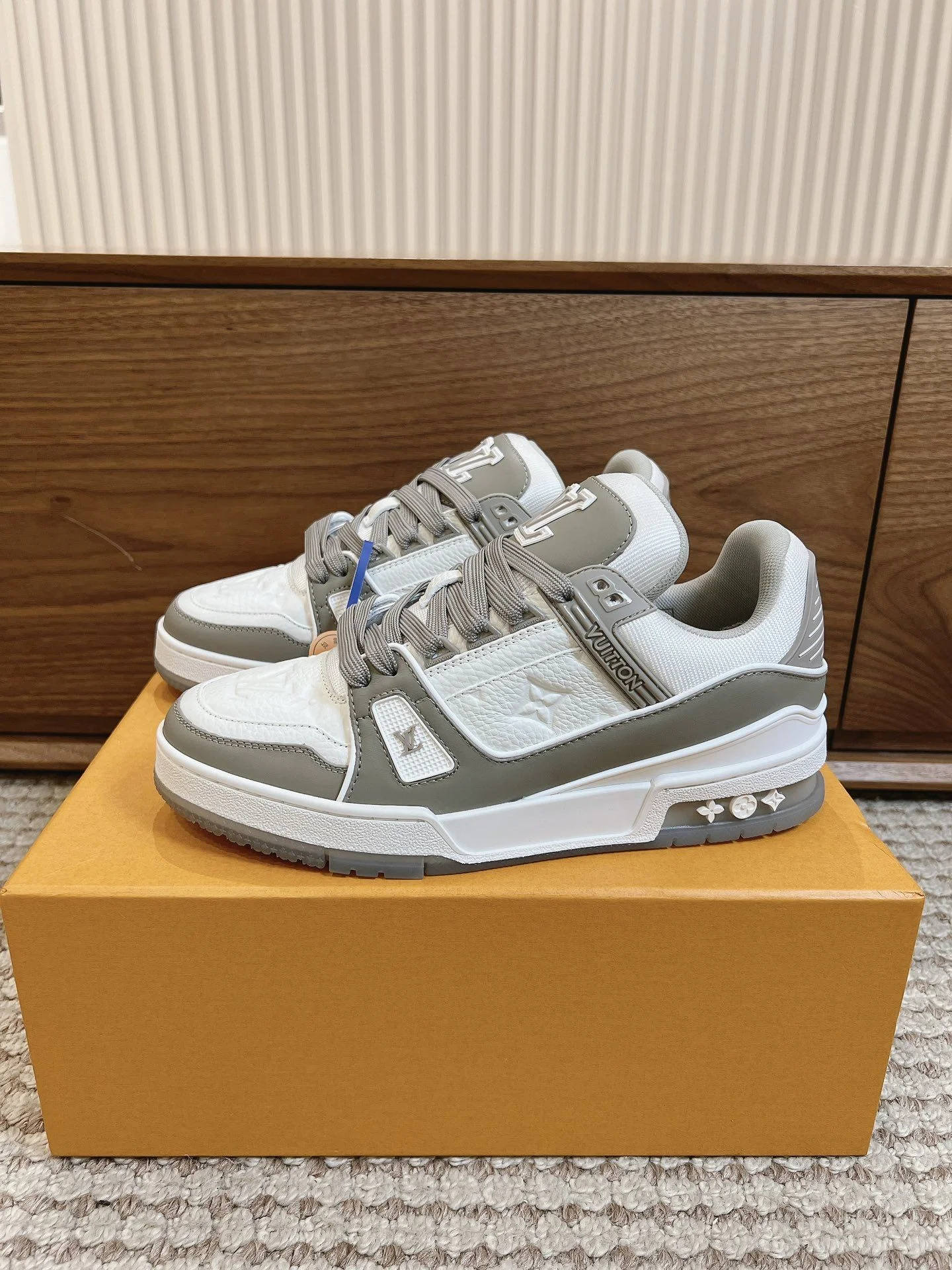 Original Louis Vuitton Trainer Sneaker