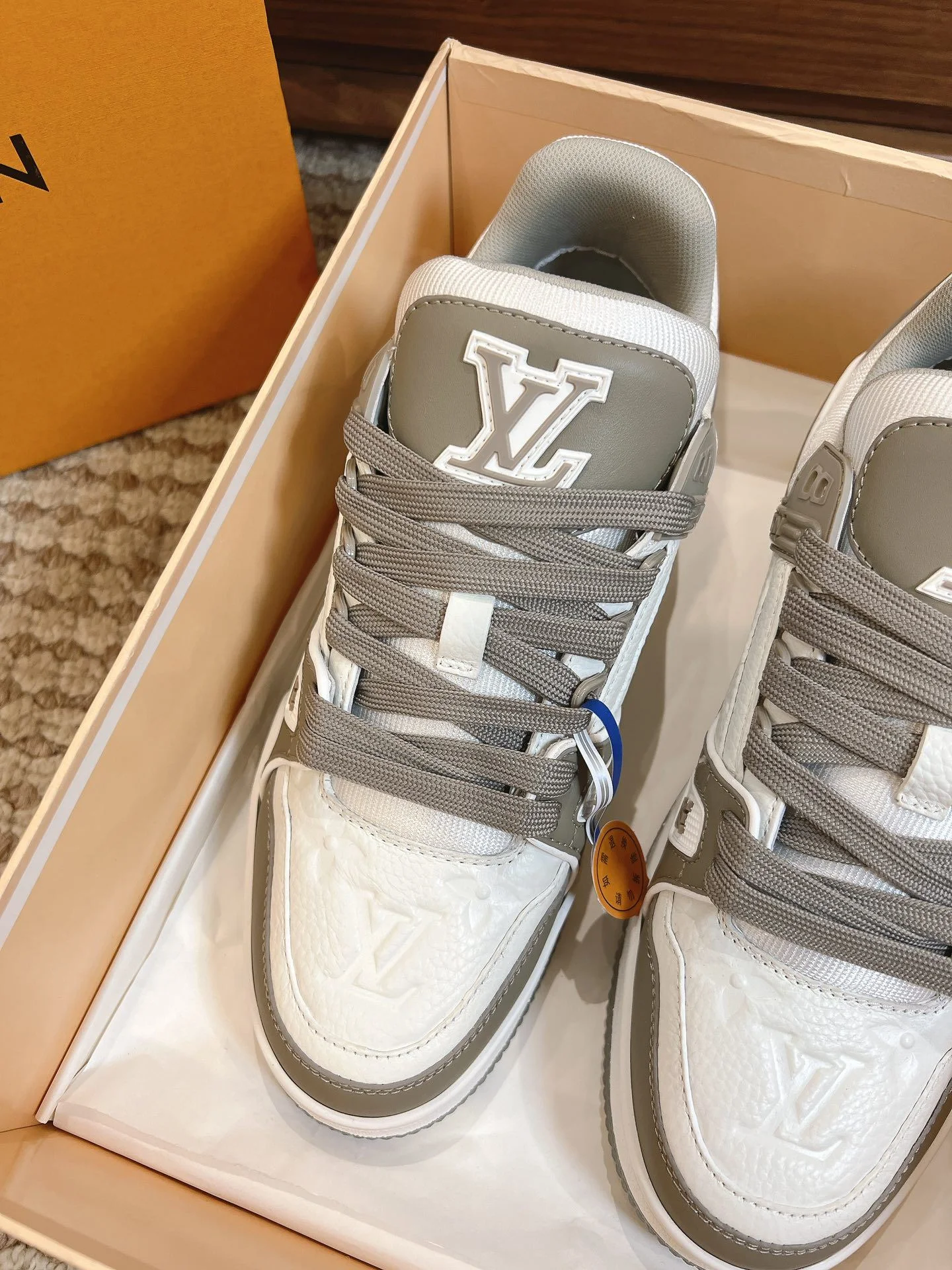 Original Louis Vuitton Trainer Sneaker