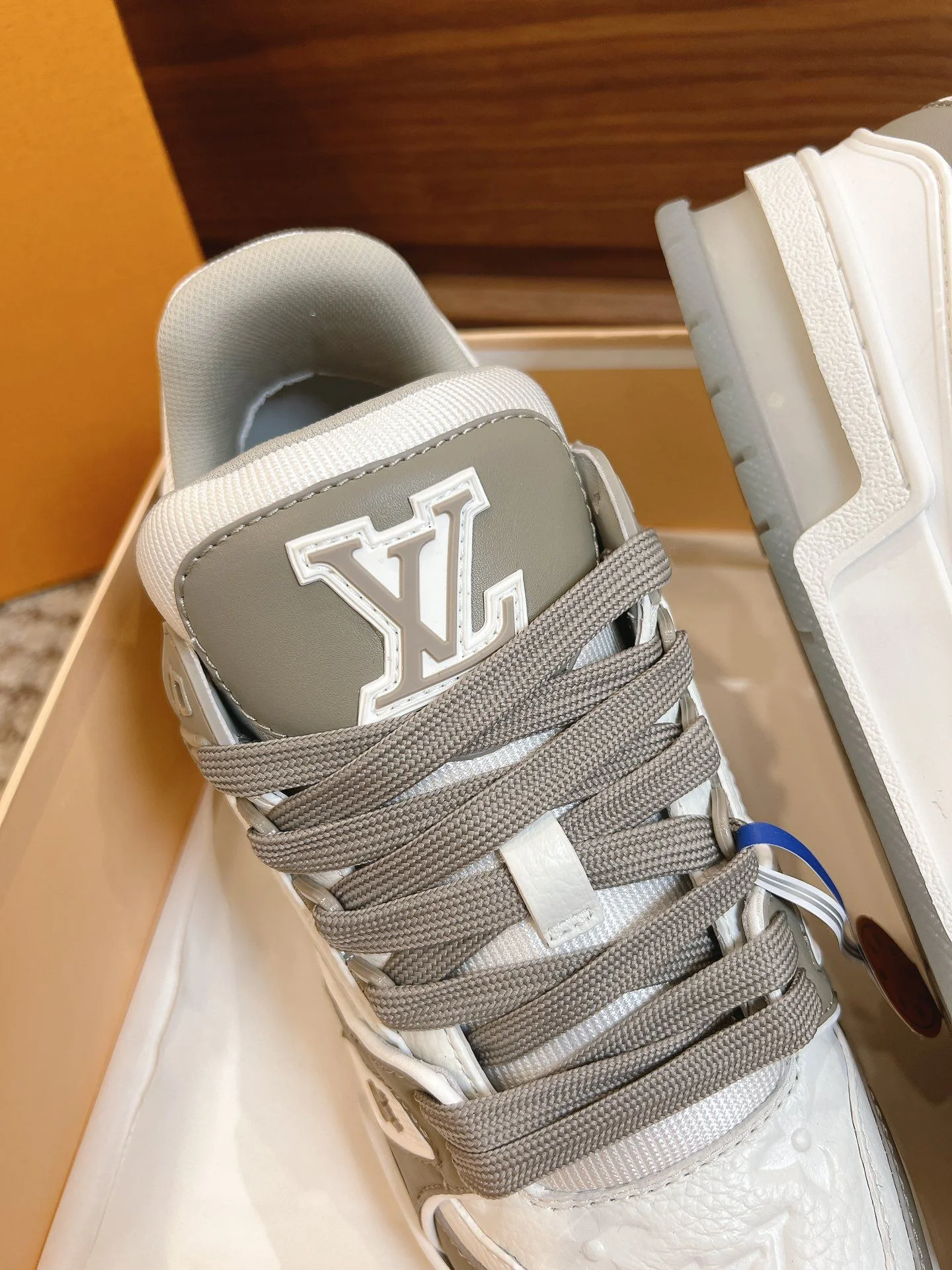 Original Louis Vuitton Trainer Sneaker