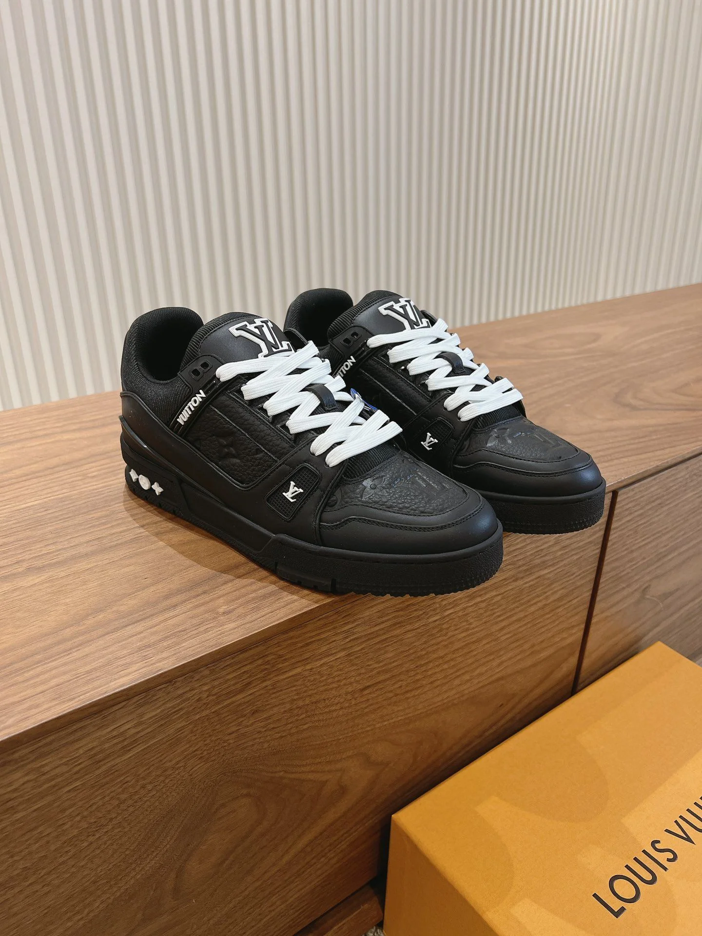 Cut-rate Louis Vuitton Trainer Sneaker