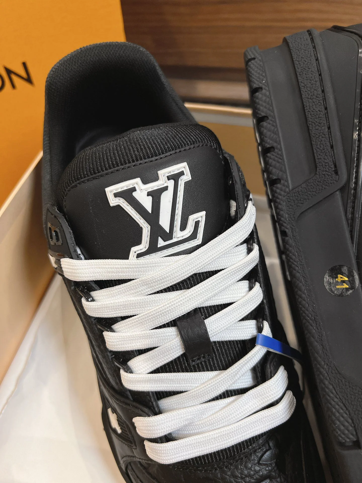 Cut-rate Louis Vuitton Trainer Sneaker