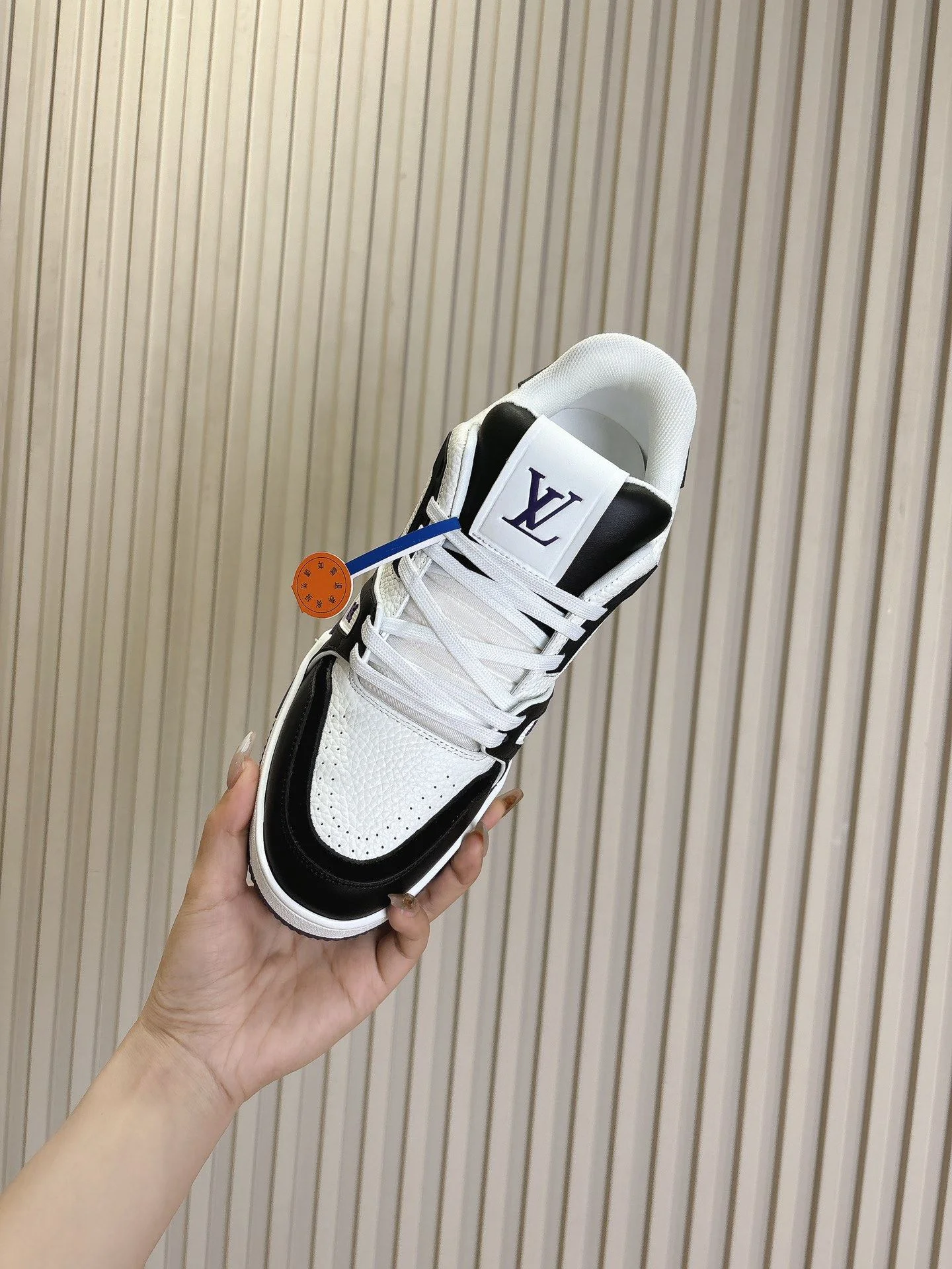Mirror quality Louis Vuitton Trainer Sneaker