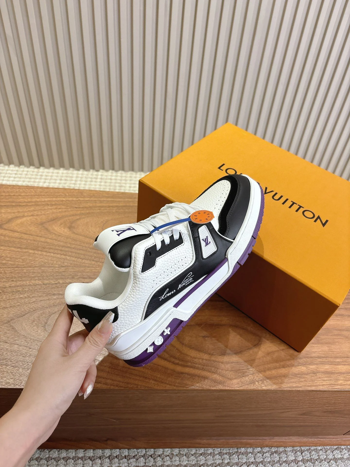 Mirror quality Louis Vuitton Trainer Sneaker