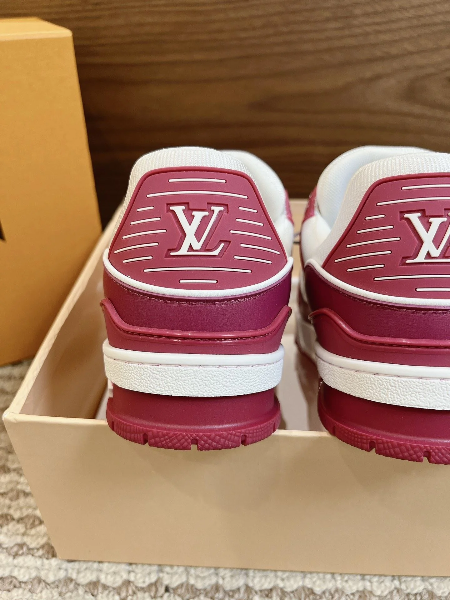 Top mirror Louis Vuitton Trainer Sneaker