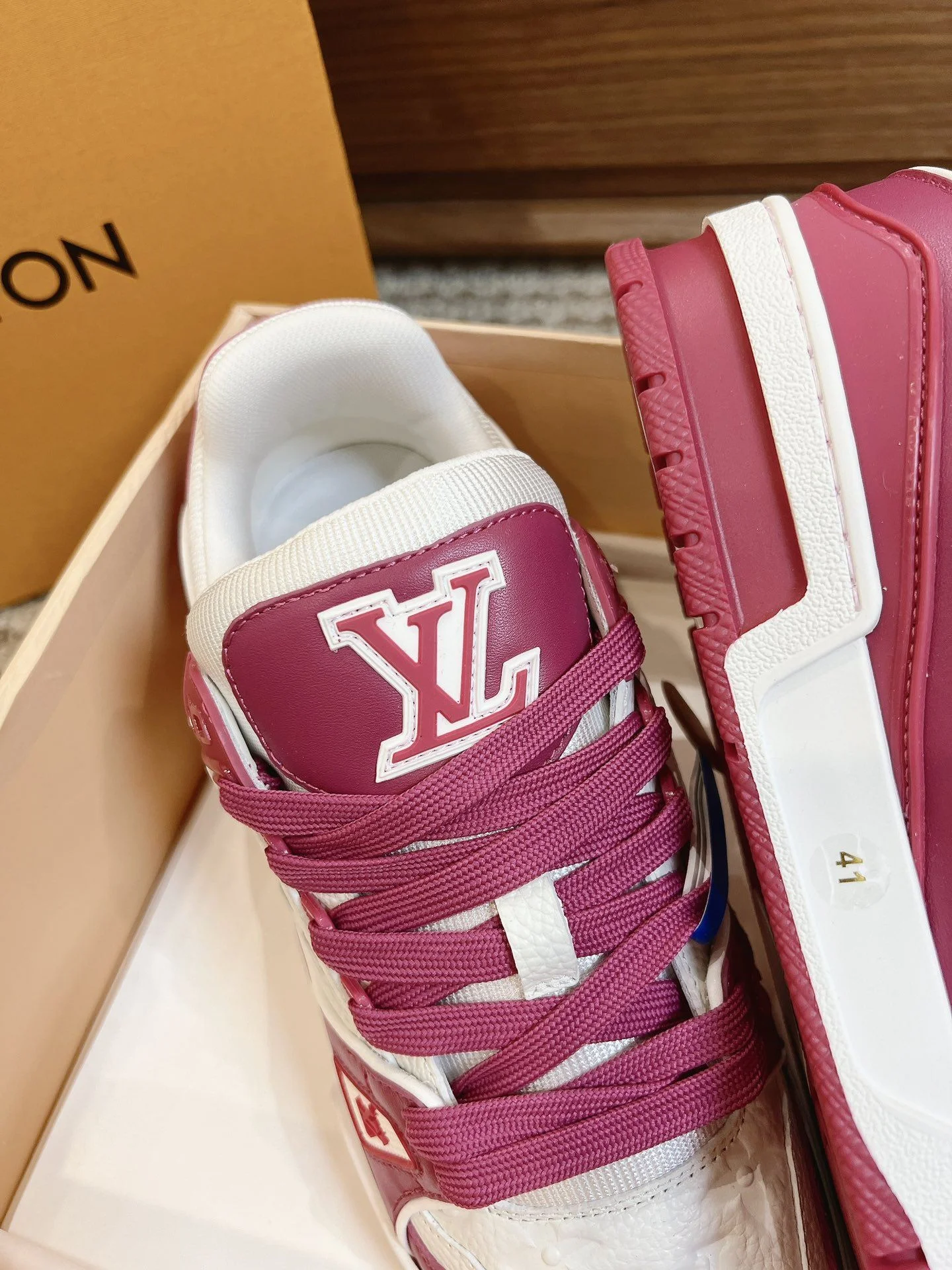Top mirror Louis Vuitton Trainer Sneaker