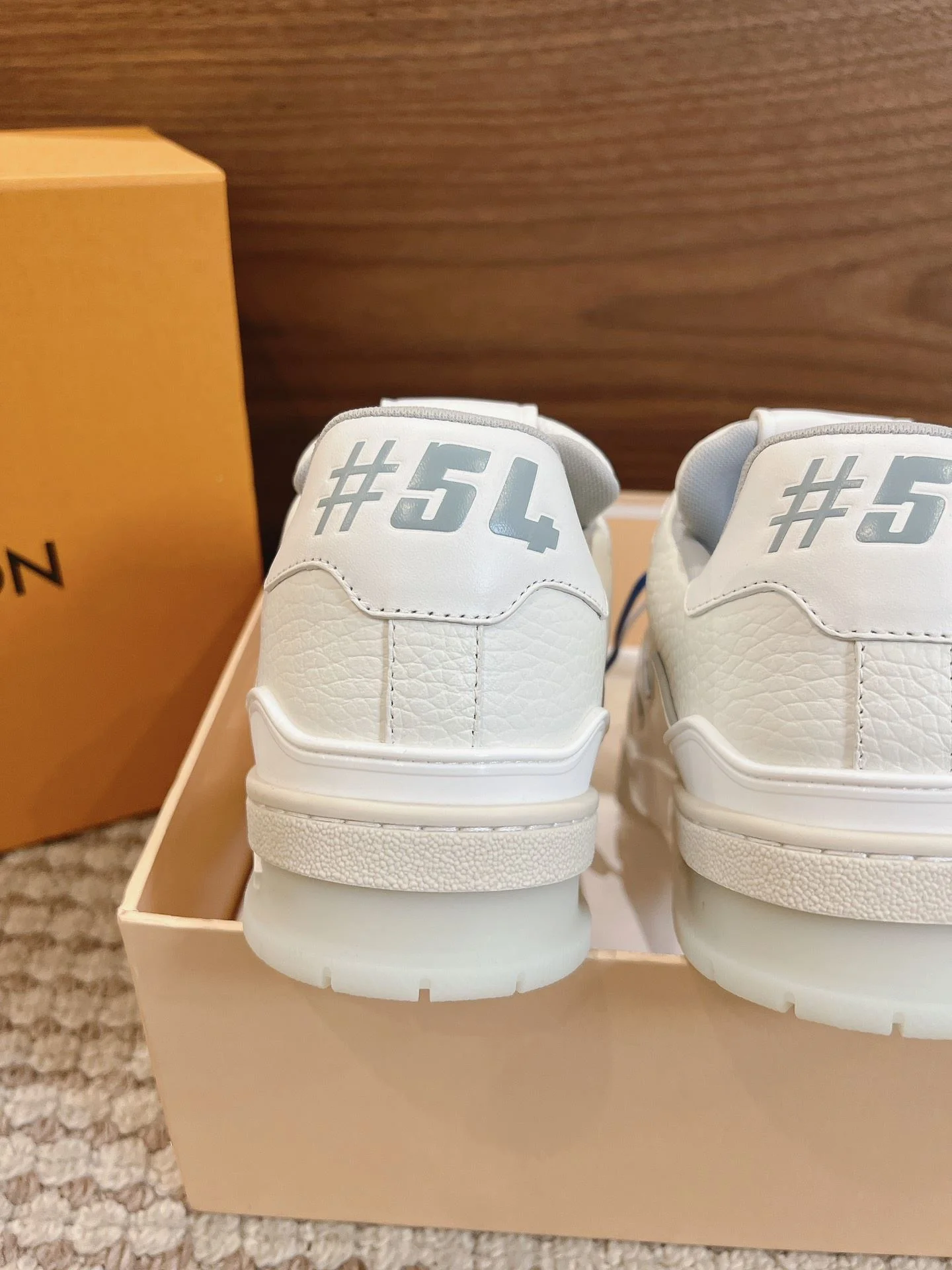 OEM Louis Vuitton Trainer Sneaker