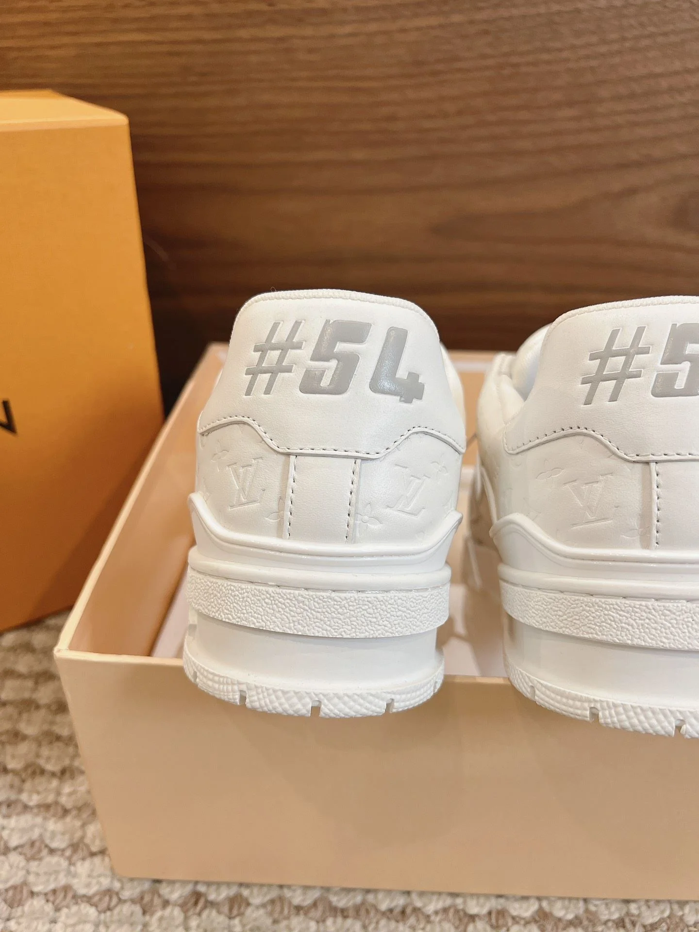 Top mirror Louis Vuitton Trainer Sneaker