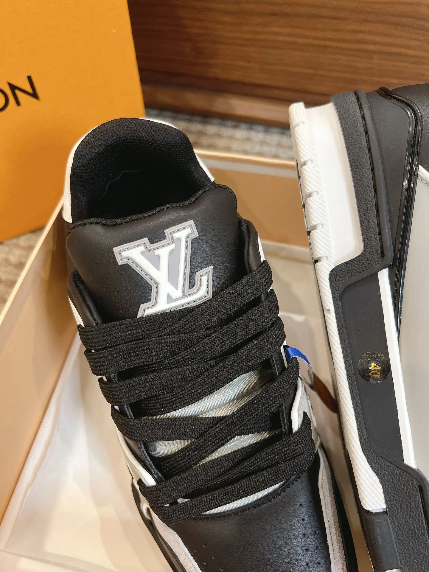 Top match Louis Vuitton Trainer Sneaker
