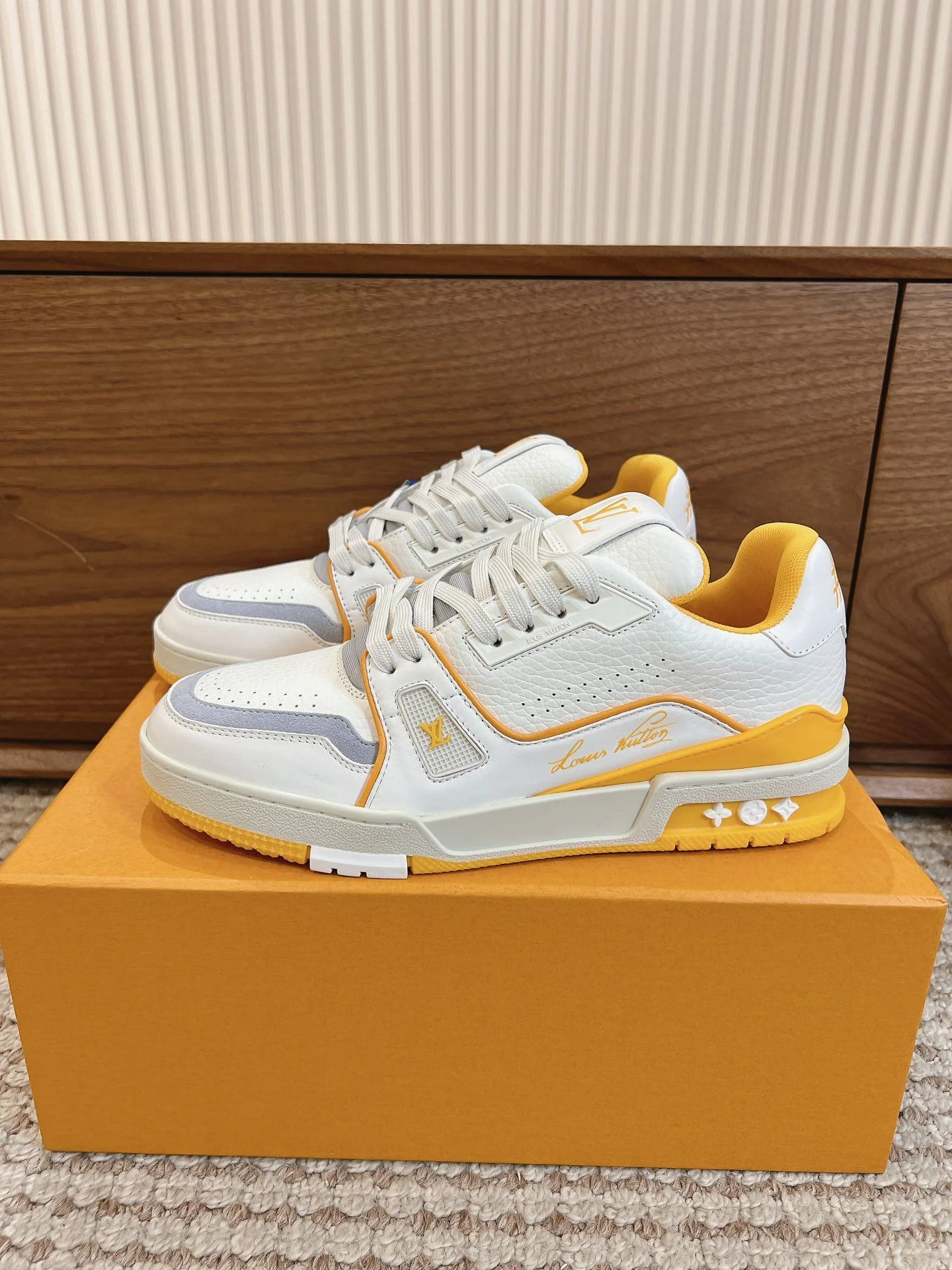 Authentic Louis Vuitton Trainer Sneaker