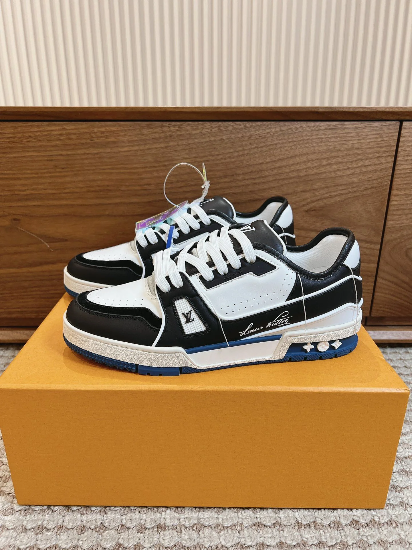 Low-cost Louis Vuitton Trainer Sneaker