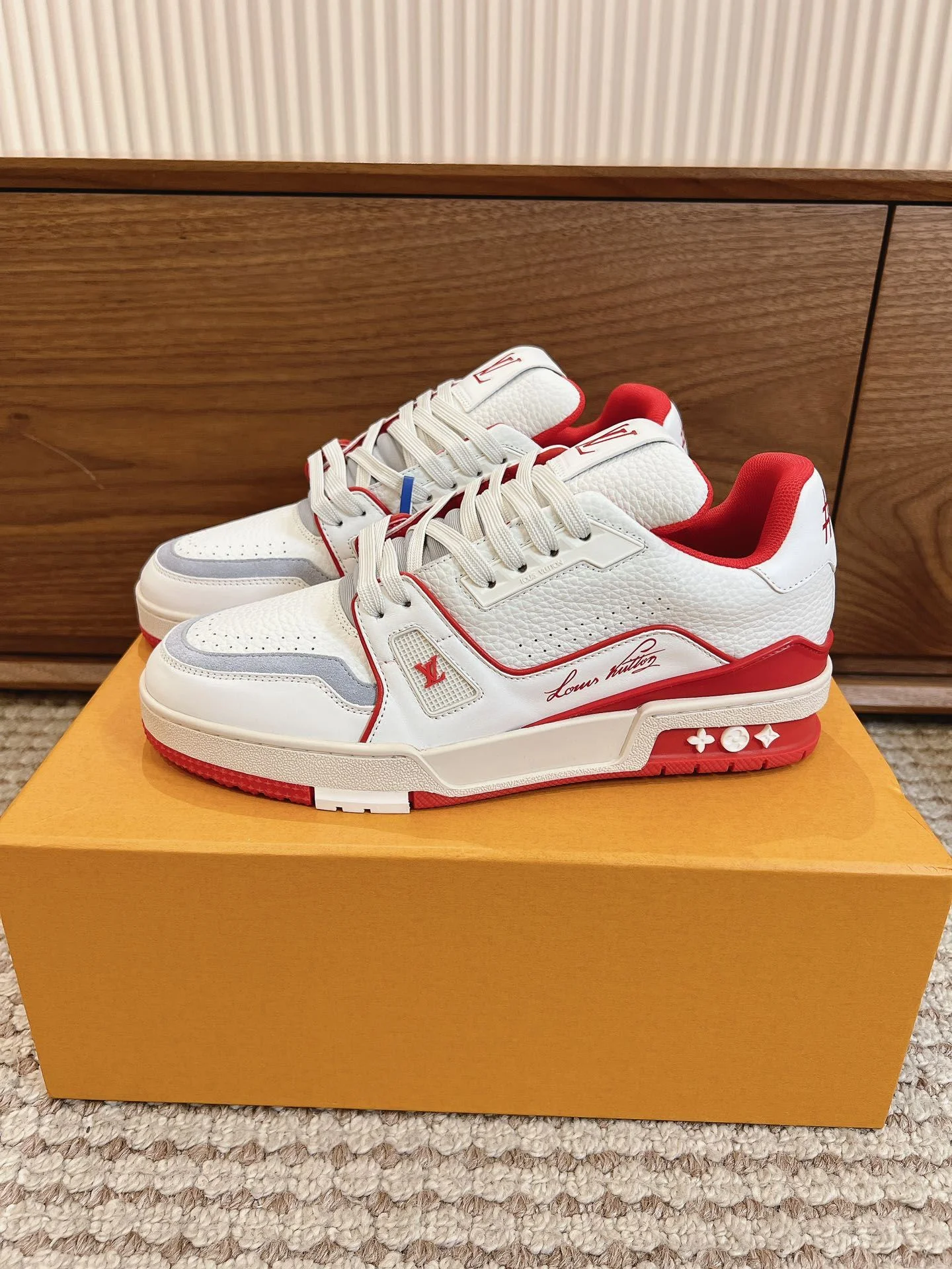 High accuracy Louis Vuitton Trainer Sneaker