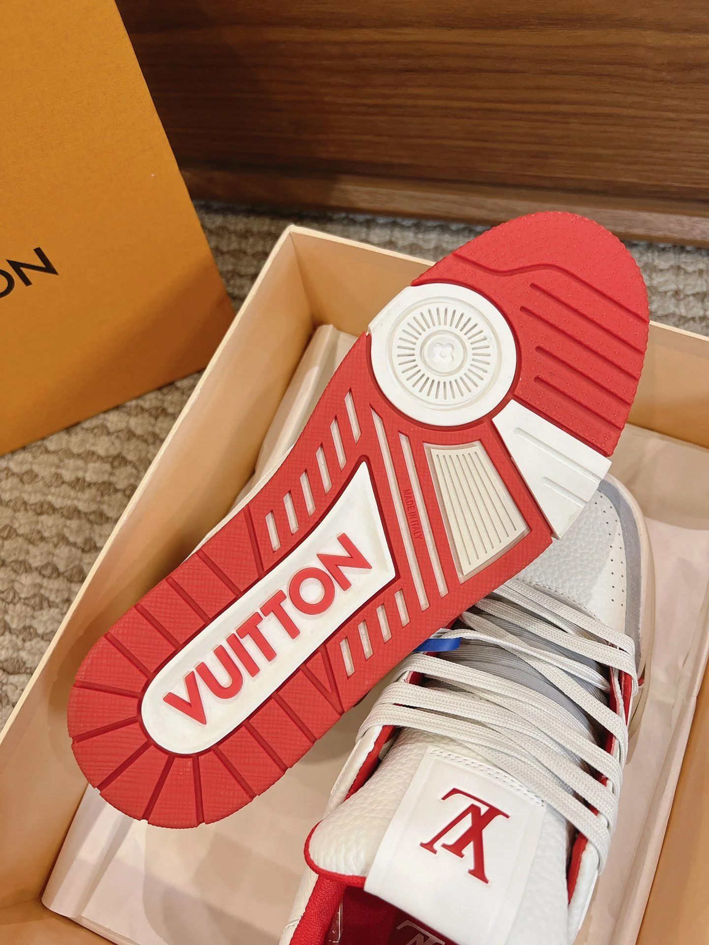 High accuracy Louis Vuitton Trainer Sneaker
