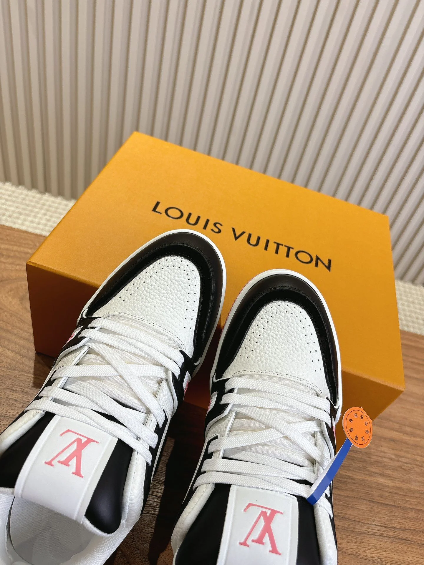 High accuracy Louis Vuitton Trainer Sneaker