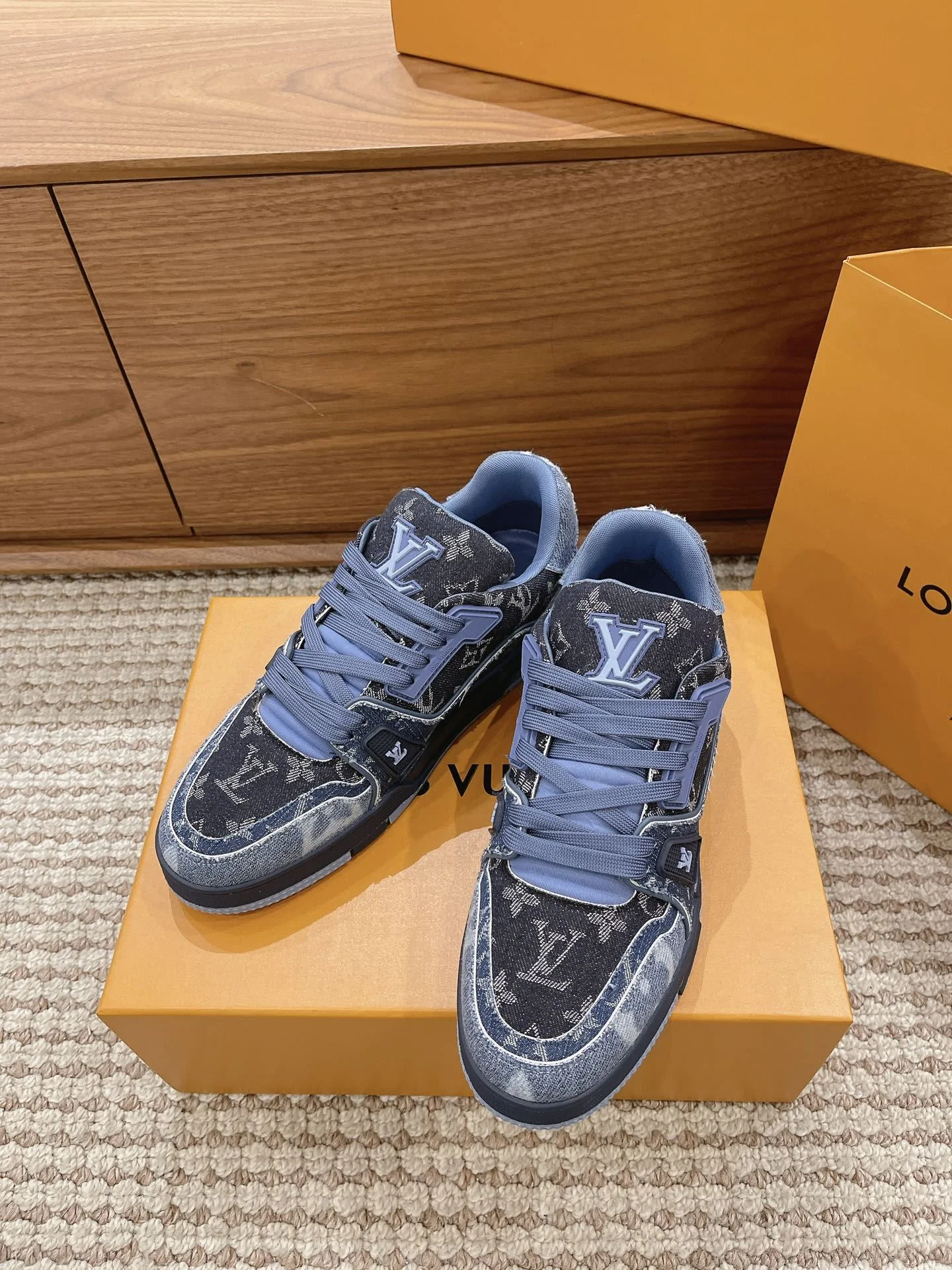 Indistinguishable Louis Vuitton Trainer Sneaker