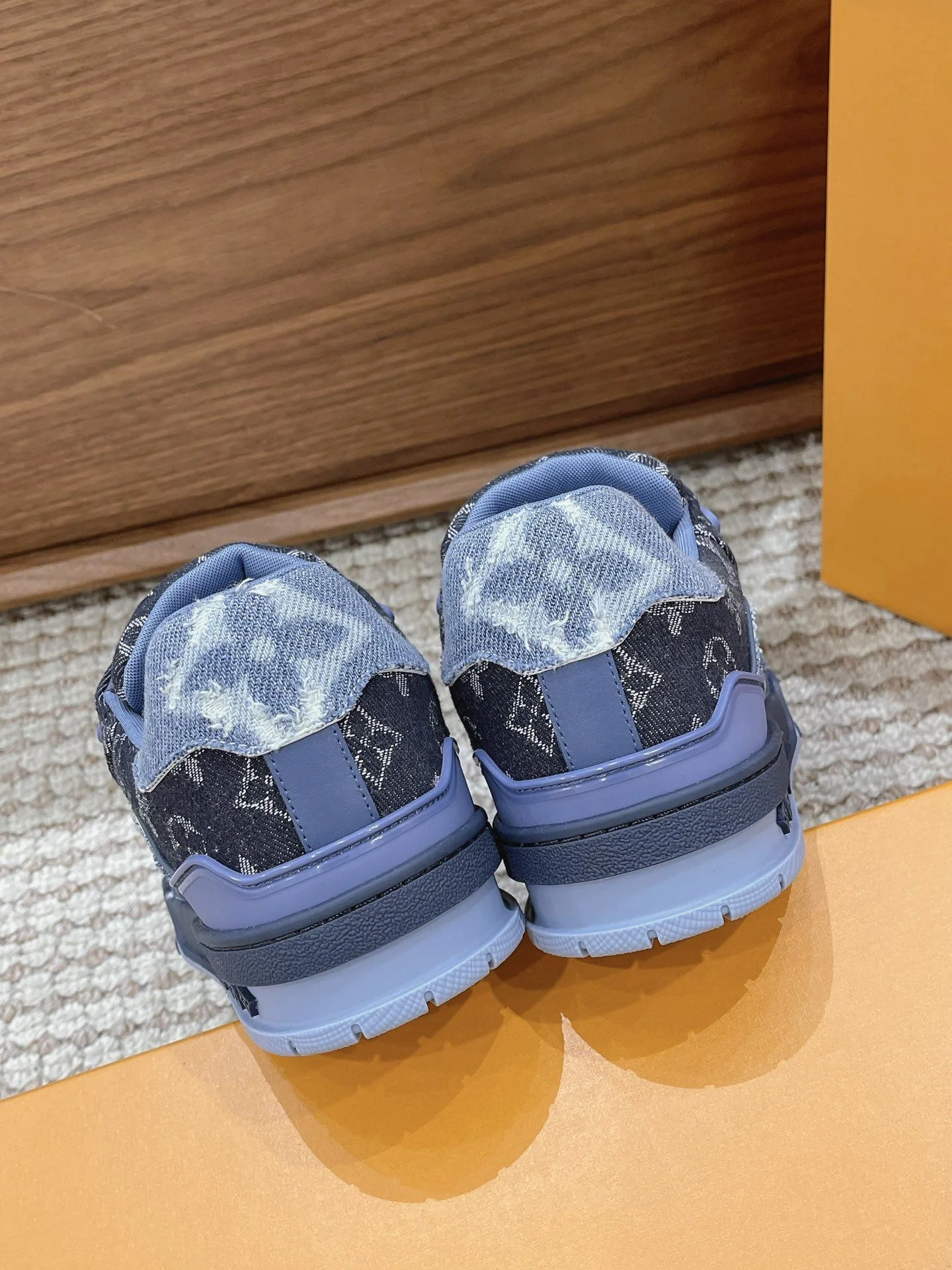 Indistinguishable Louis Vuitton Trainer Sneaker
