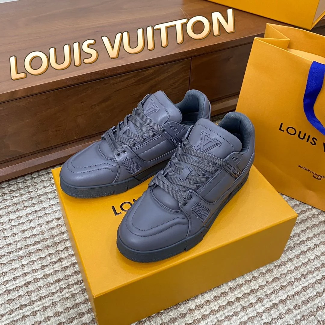 Brand-authenticated Louis Vuitton Trainer Sneaker