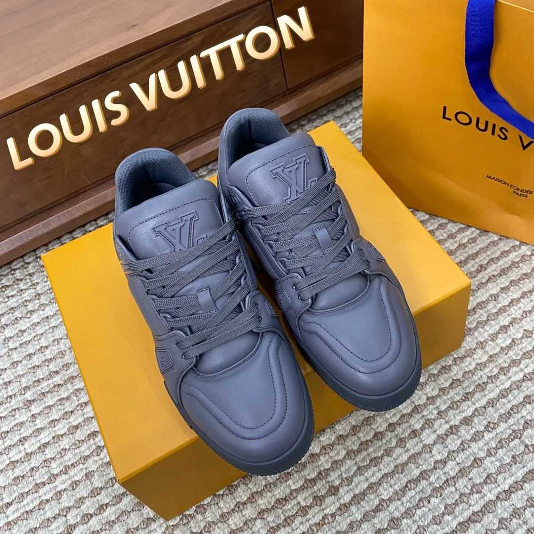 Brand-authenticated Louis Vuitton Trainer Sneaker