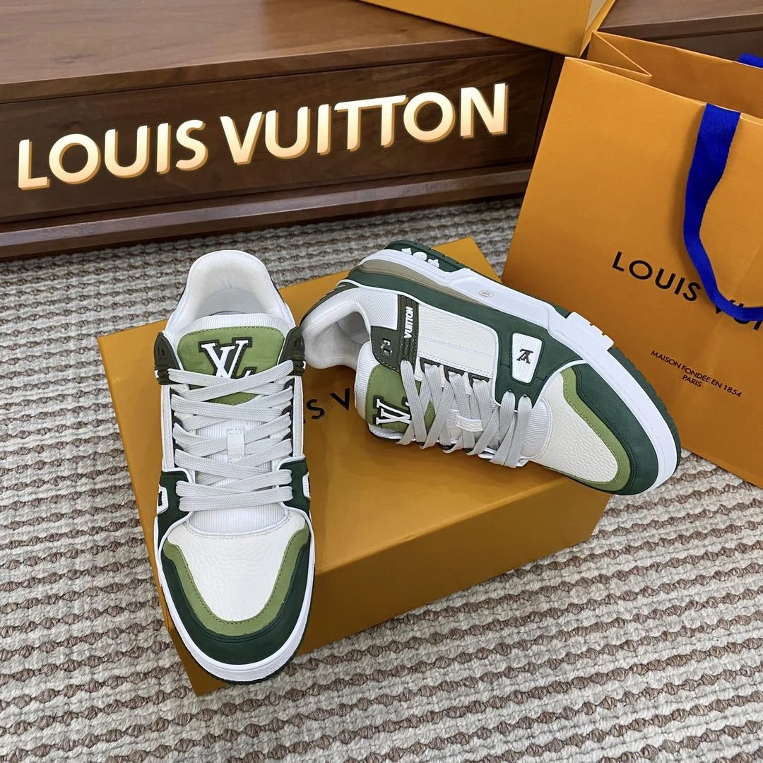Economical Louis Vuitton Trainer Sneaker