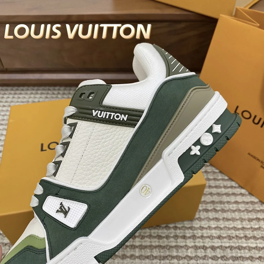 Economical Louis Vuitton Trainer Sneaker