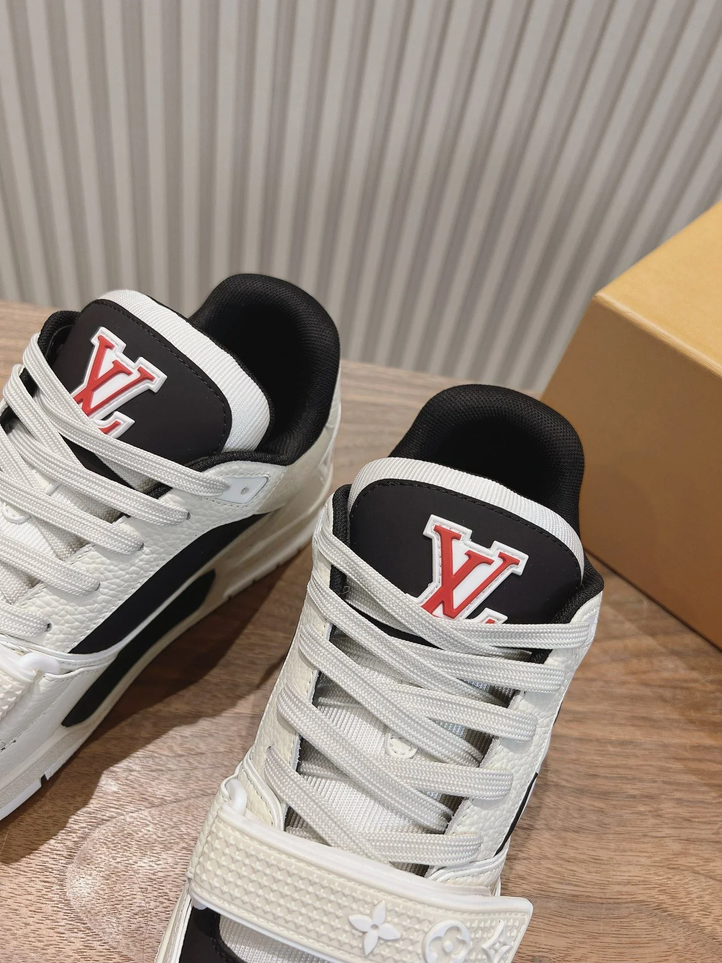 High accuracy Louis Vuitton Trainer Sneaker