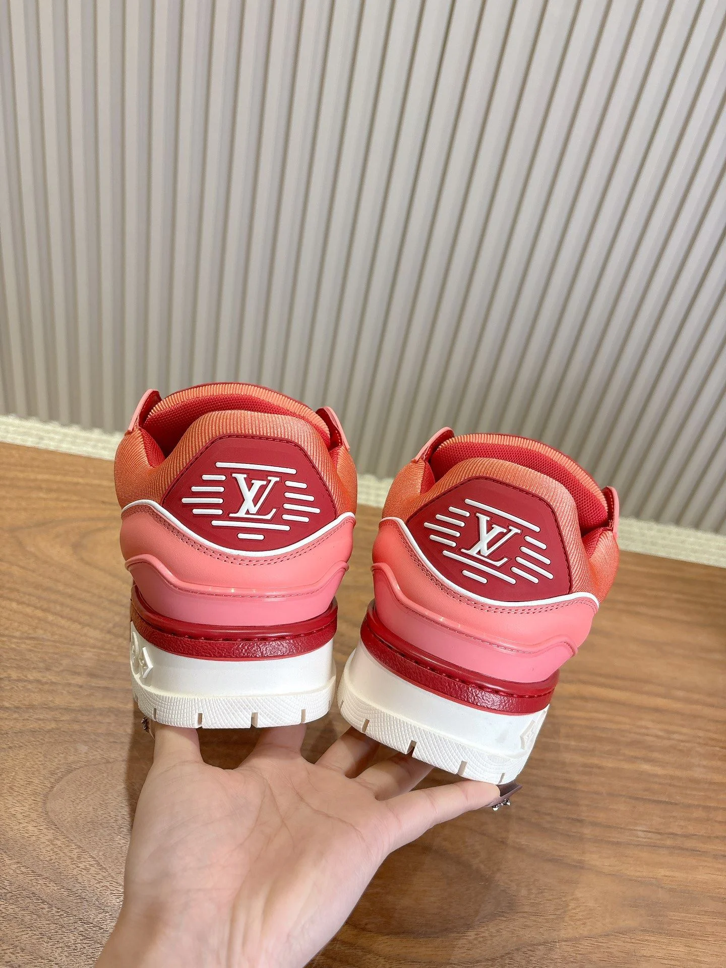 Exact replica Louis Vuitton Trainer Sneaker