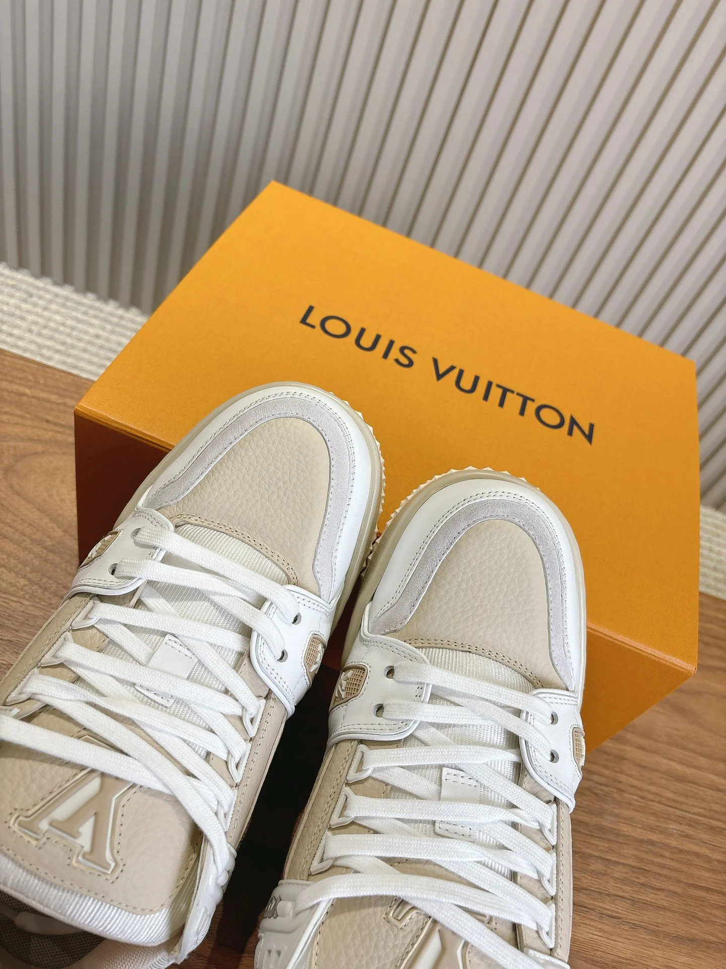 Factory-made Louis Vuitton Trainer Sneaker