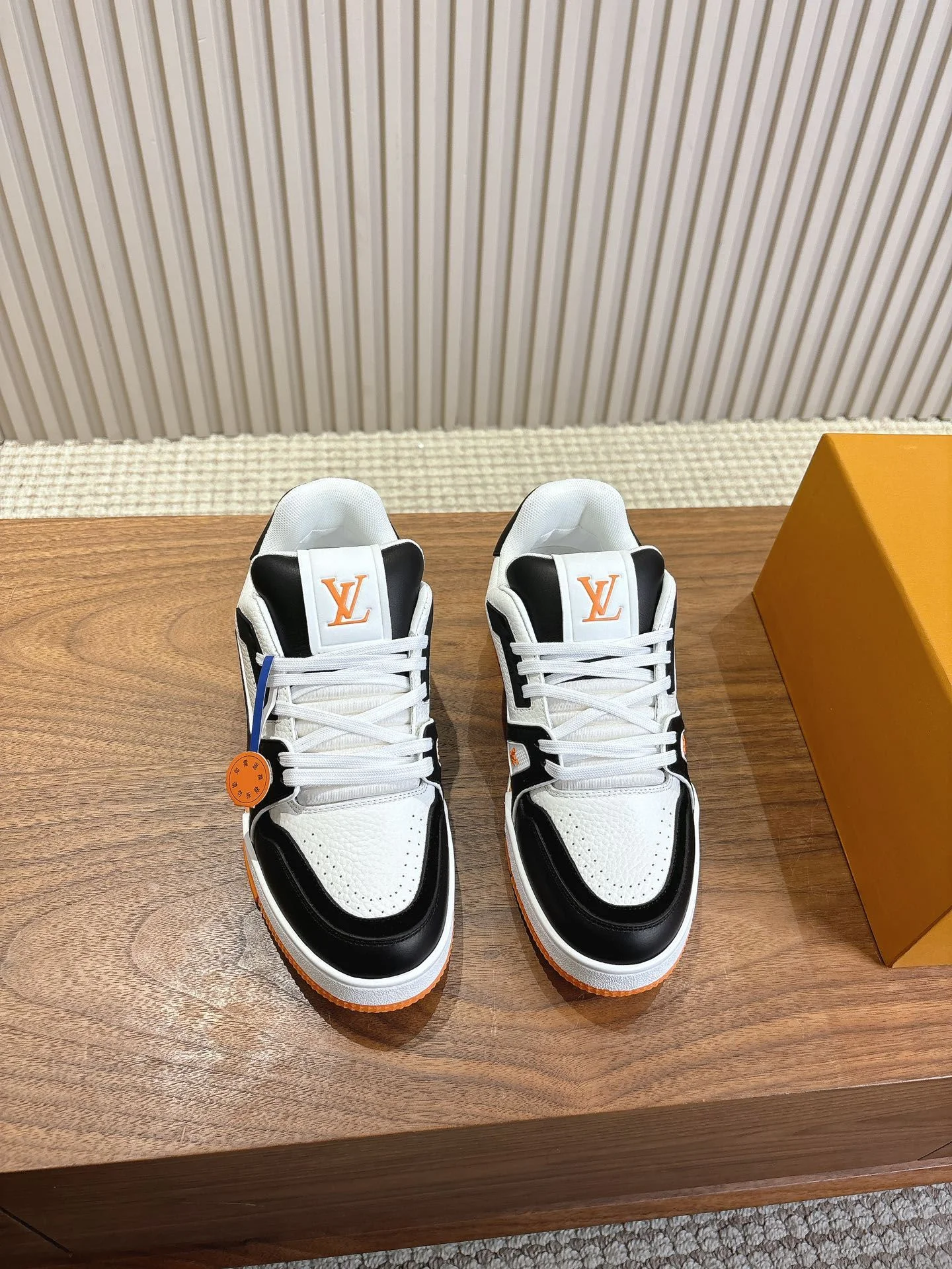 Factory-made Louis Vuitton Trainer Sneaker
