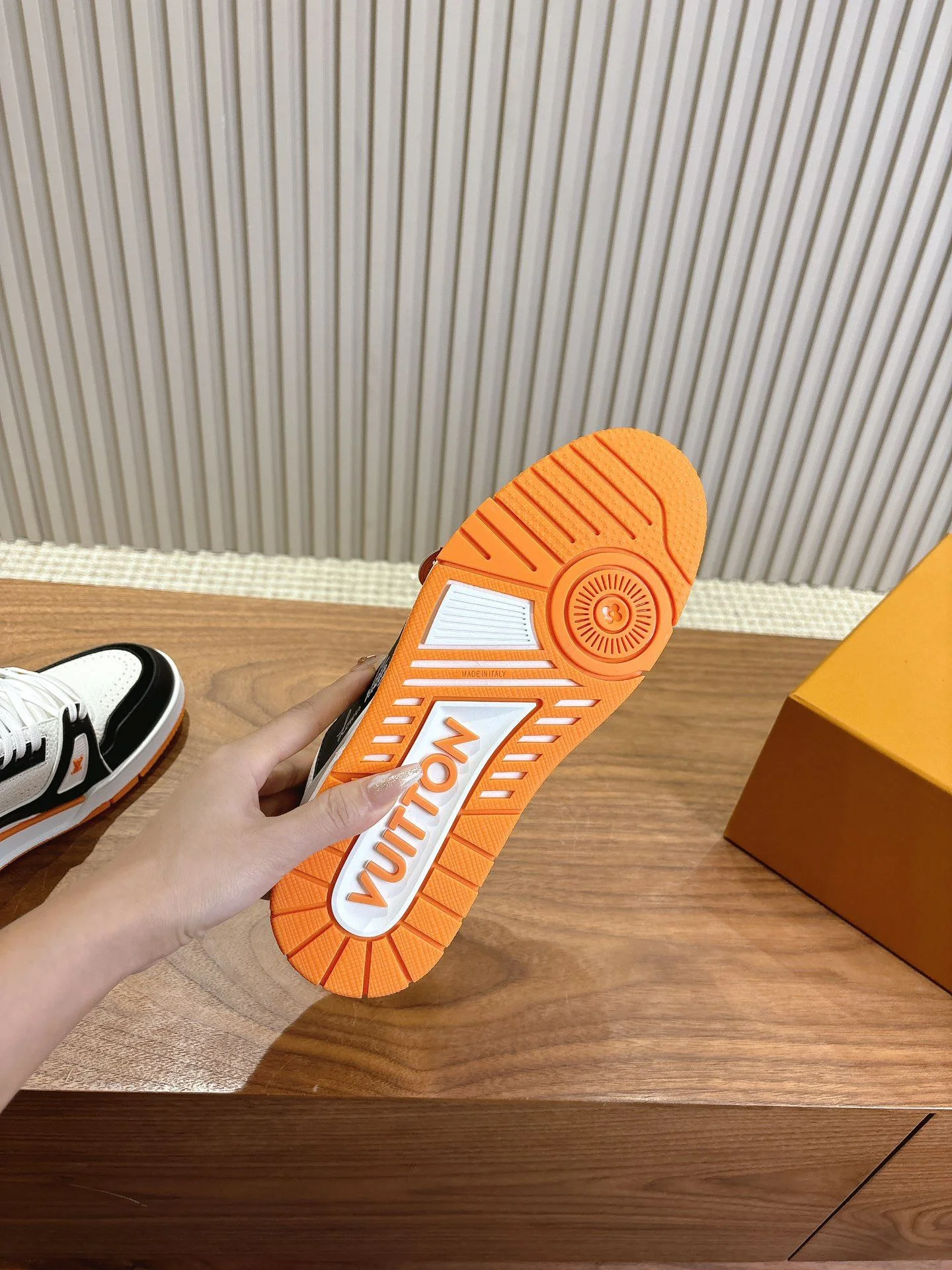 Factory-made Louis Vuitton Trainer Sneaker