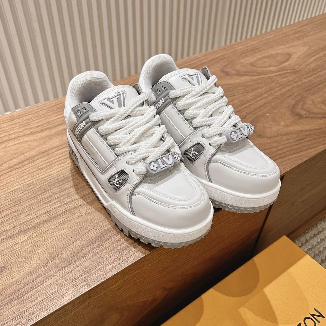 Perfect replica Louis Vuitton Trainer Sneaker