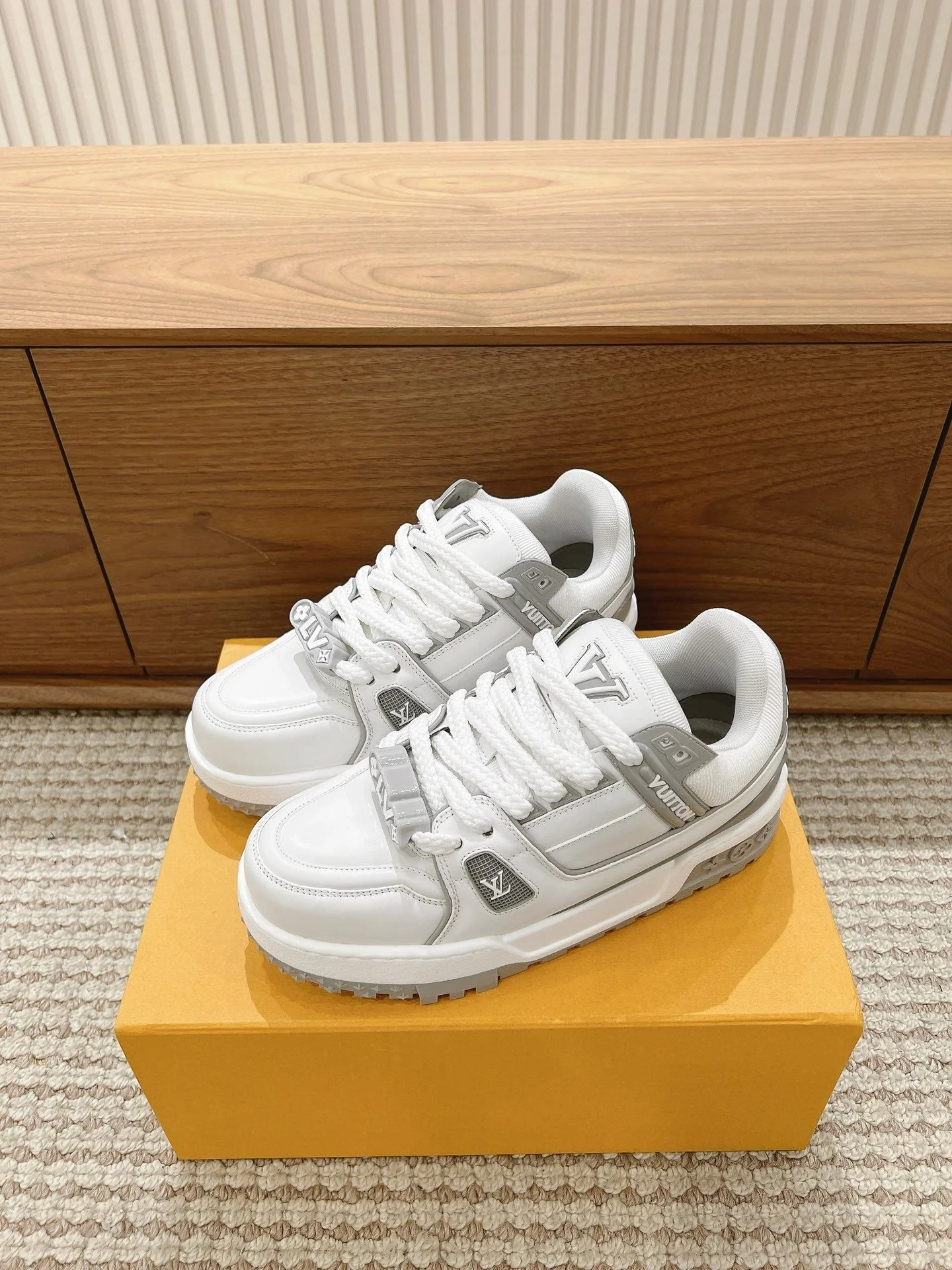 Perfect replica Louis Vuitton Trainer Sneaker