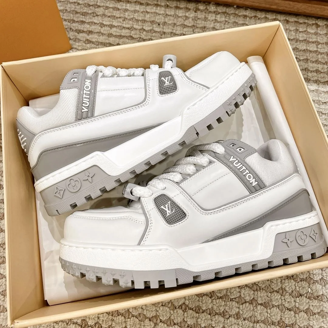 Perfect replica Louis Vuitton Trainer Sneaker