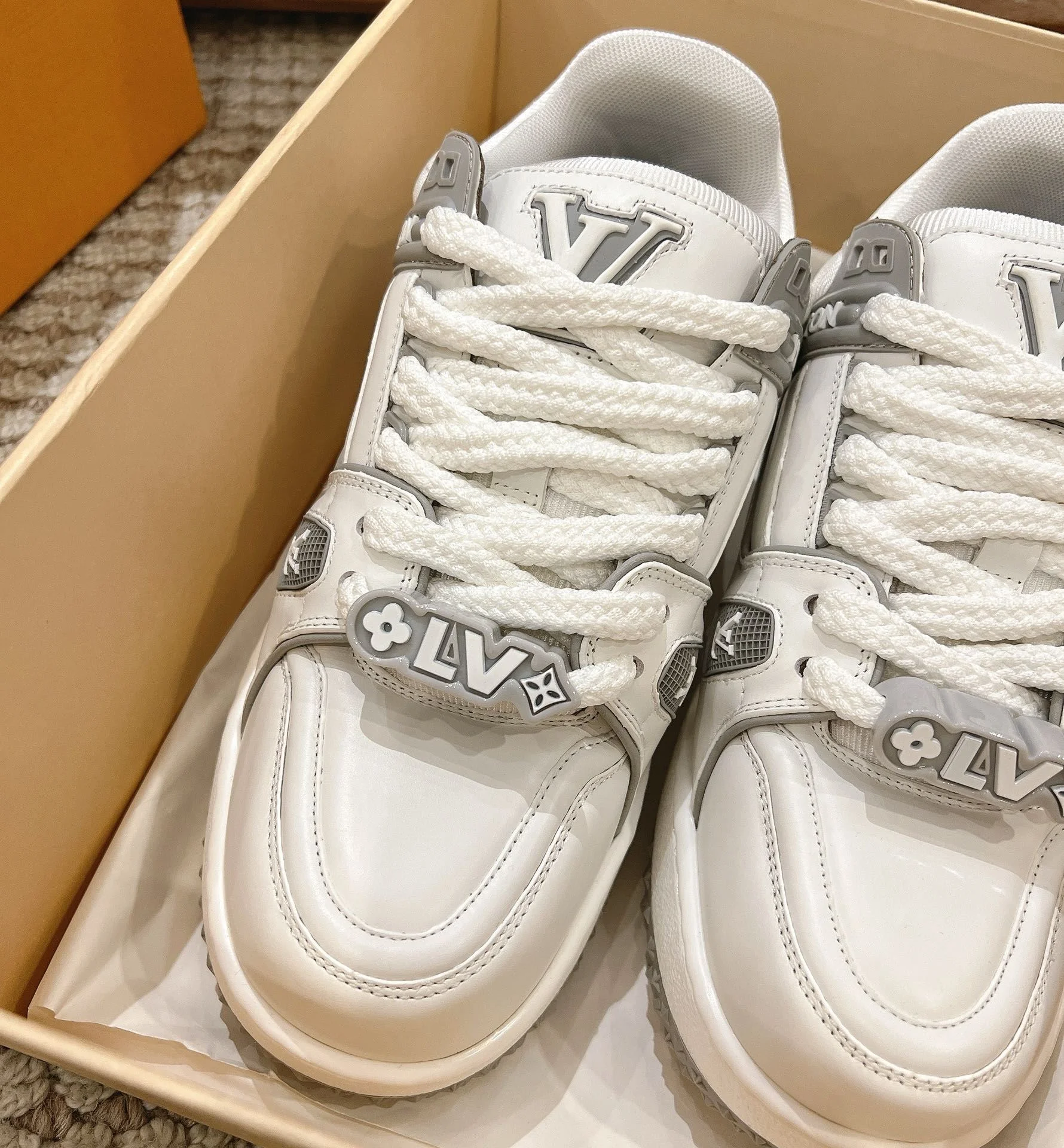 Perfect replica Louis Vuitton Trainer Sneaker