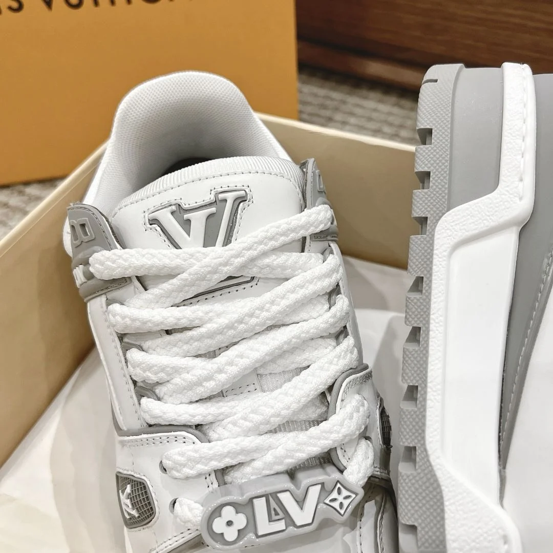 Perfect replica Louis Vuitton Trainer Sneaker