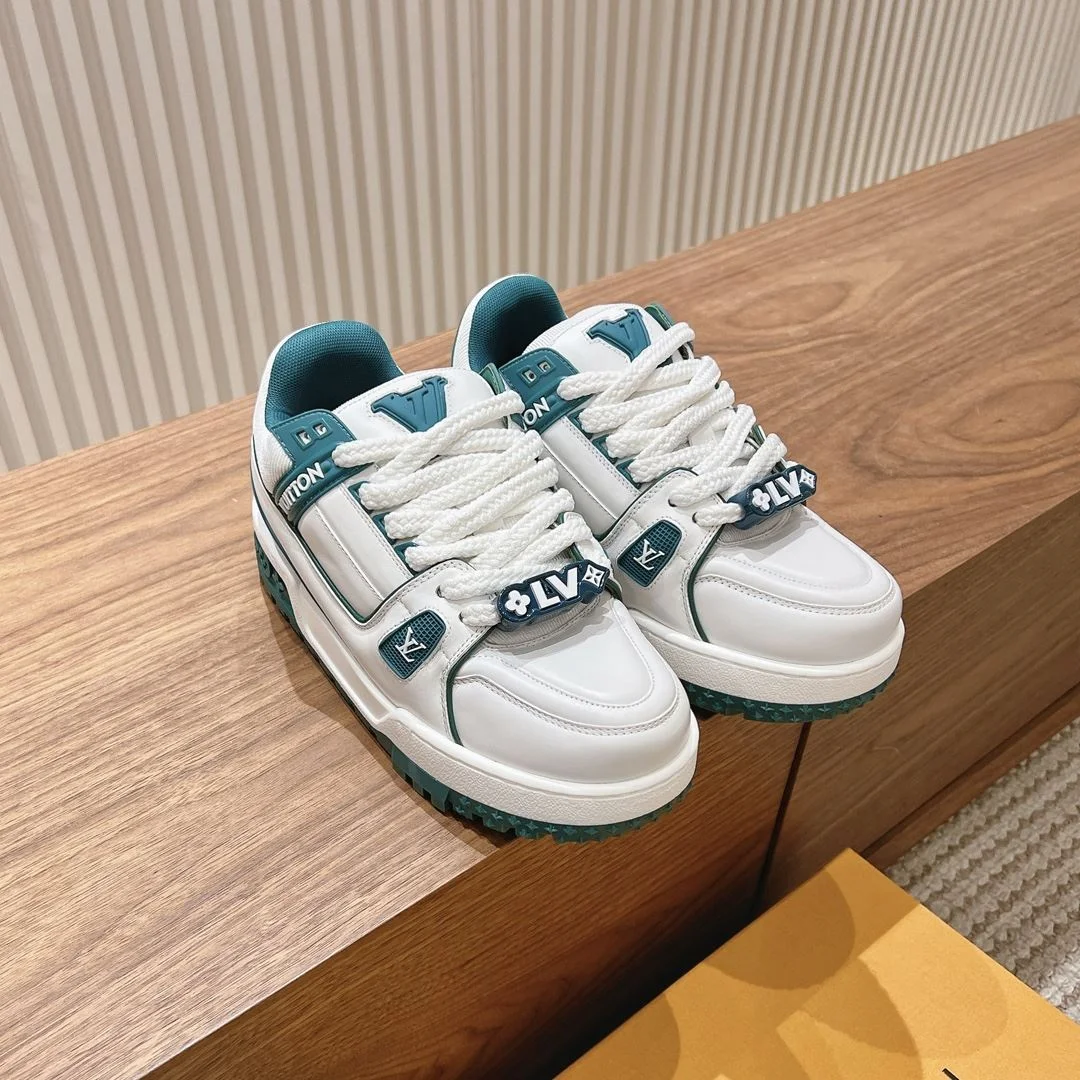 Reasonably priced Louis Vuitton Trainer Sneaker