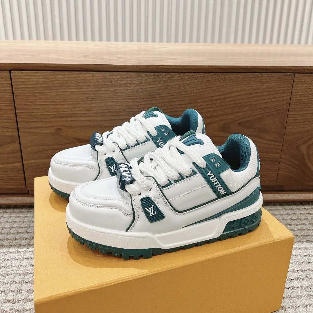 Reasonably priced Louis Vuitton Trainer Sneaker