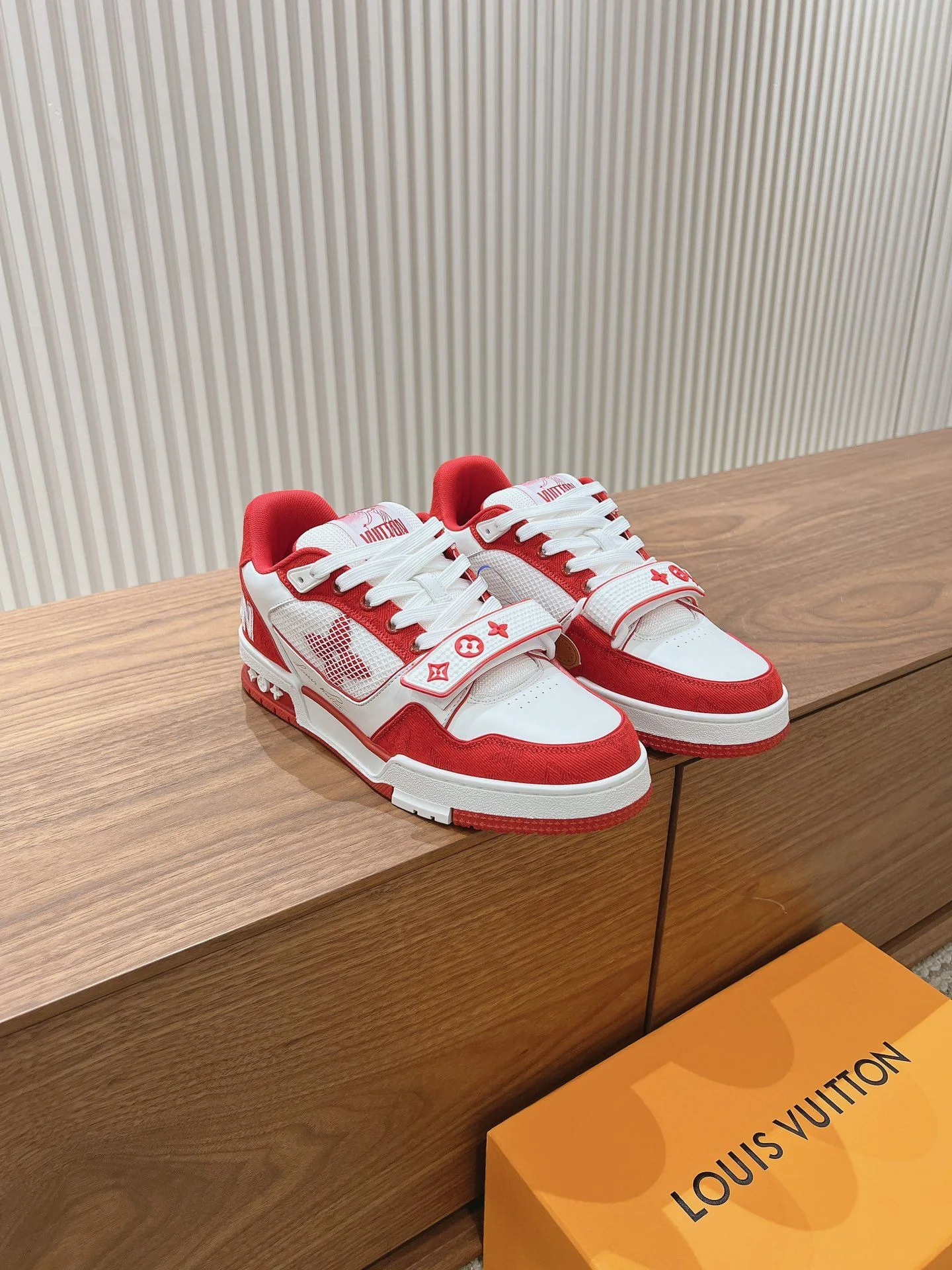 Mirror quality Louis Vuitton Trainer Sneaker
