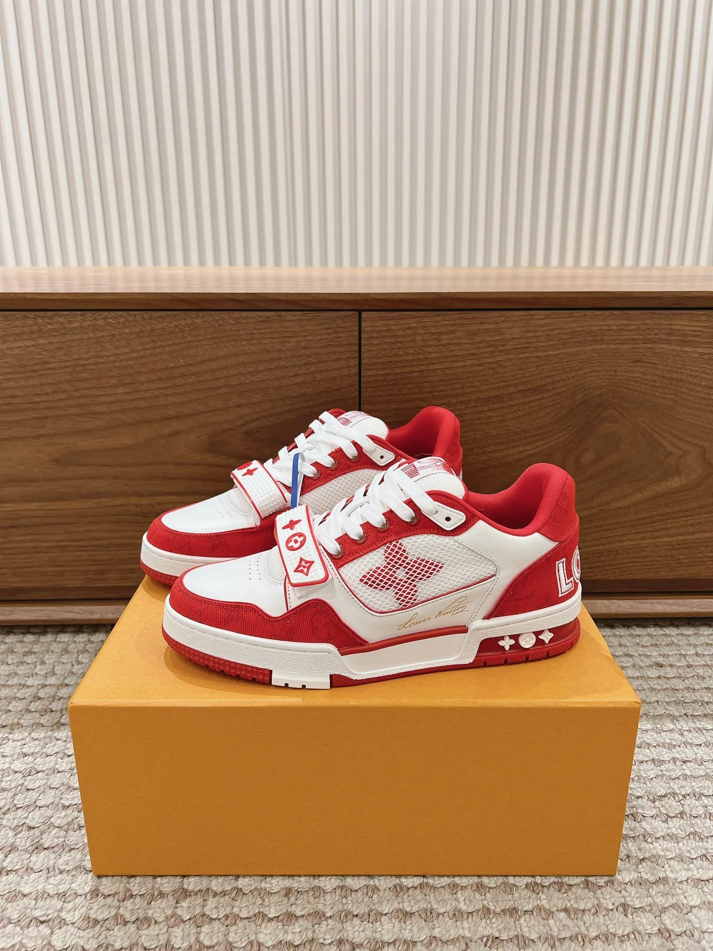 Mirror quality Louis Vuitton Trainer Sneaker