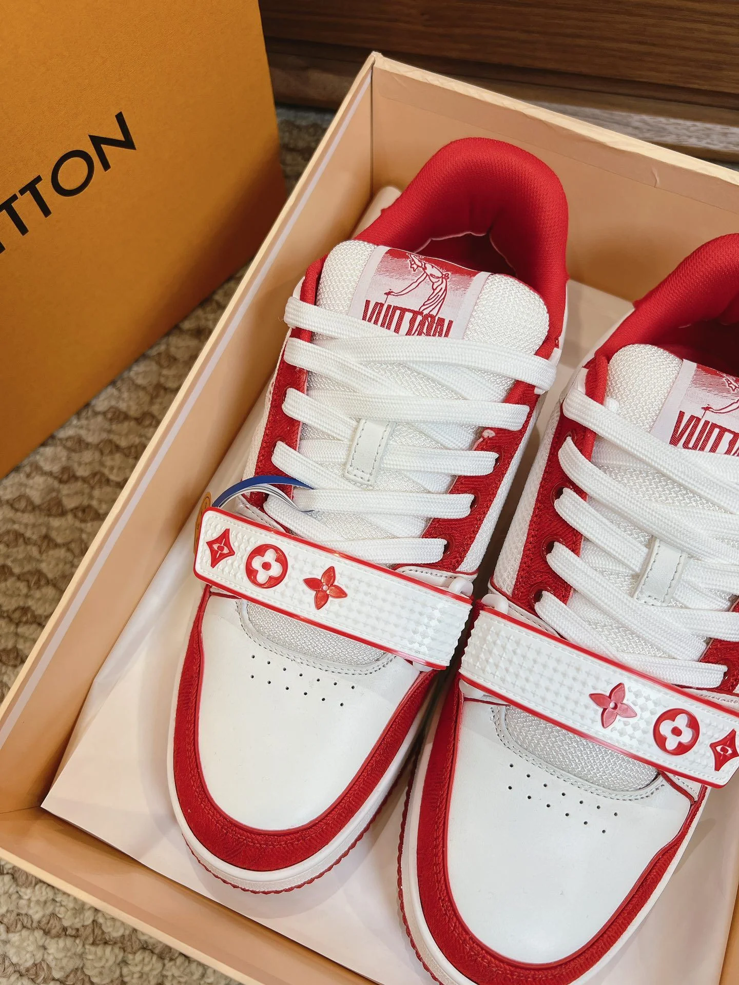 Mirror quality Louis Vuitton Trainer Sneaker
