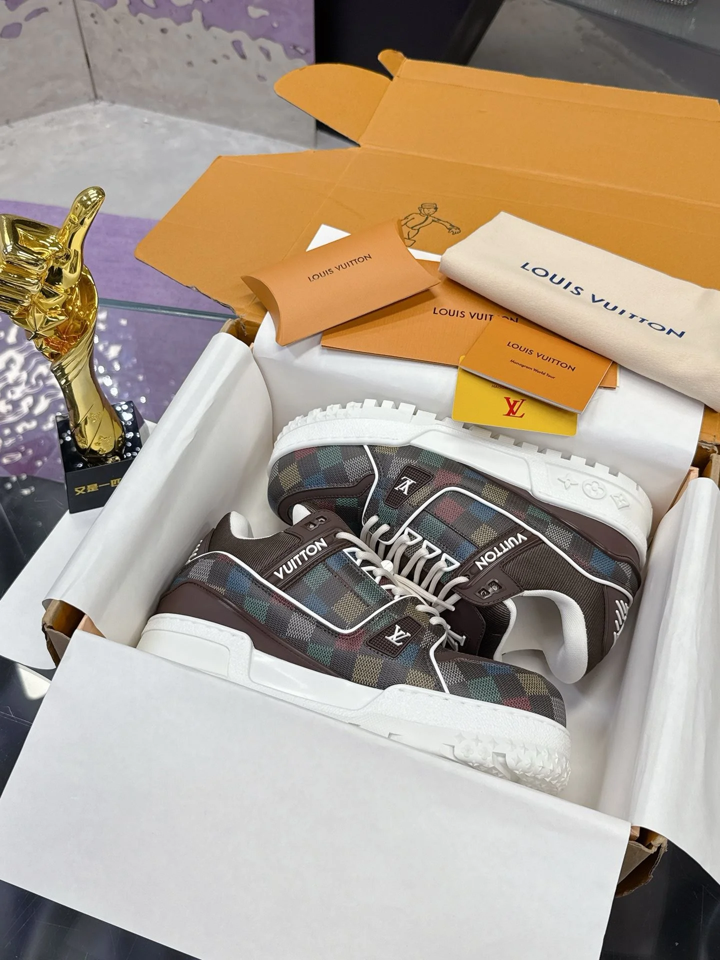 Louis Vuitton Trainer Sneaker