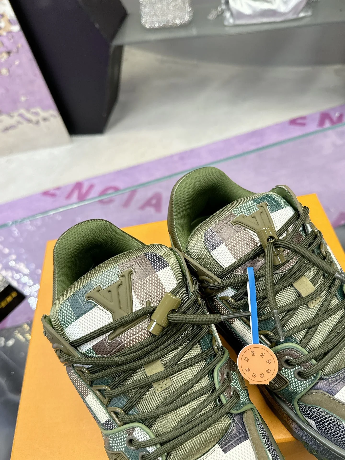High accuracy Louis Vuitton Trainer Sneaker