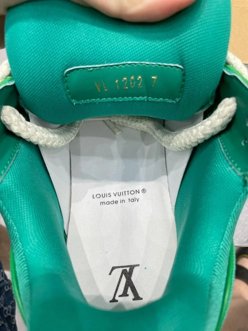 Bargain Louis Vuitton Trainer Sneaker