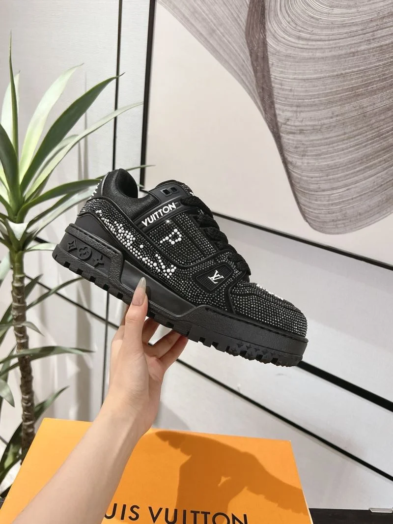 Economical Louis Vuitton Trainer Sneaker