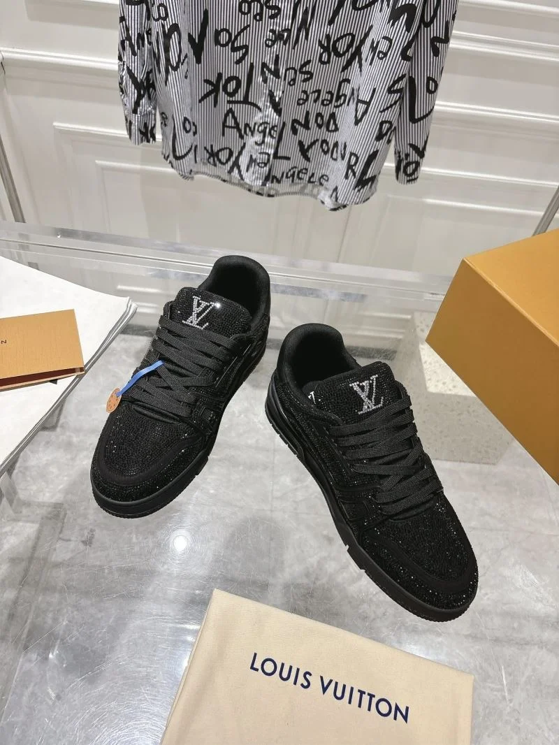 Exact replica Louis Vuitton Trainer Sneaker