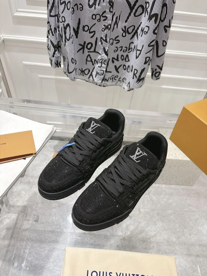 Exact replica Louis Vuitton Trainer Sneaker