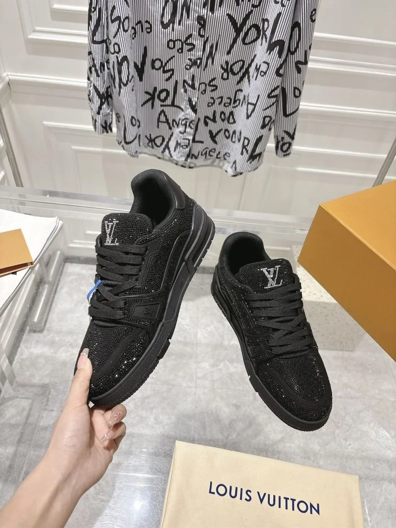 Exact replica Louis Vuitton Trainer Sneaker