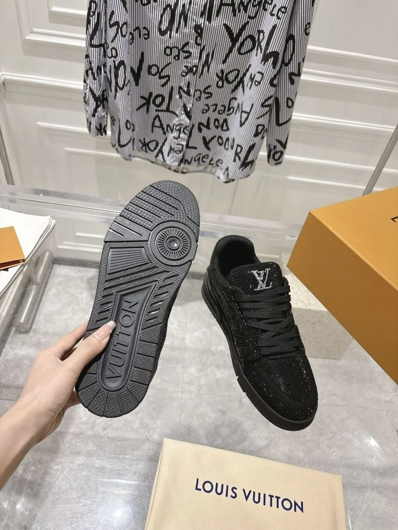 Exact replica Louis Vuitton Trainer Sneaker