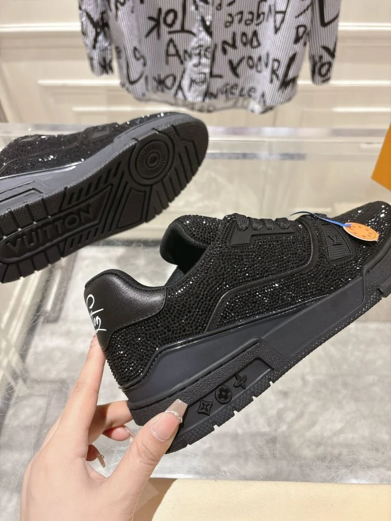 Exact replica Louis Vuitton Trainer Sneaker