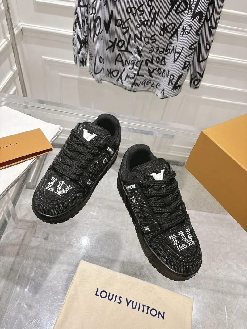 Exact replica Louis Vuitton Trainer Sneaker