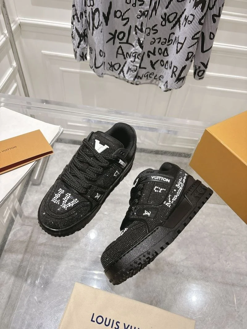 Exact replica Louis Vuitton Trainer Sneaker